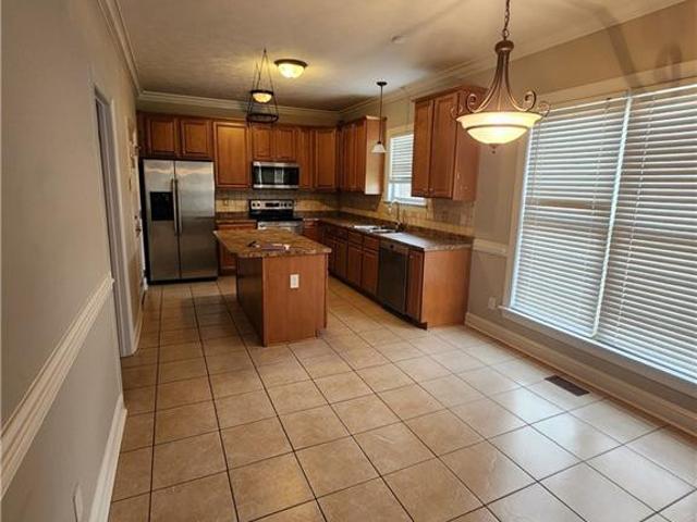 2825 meadowmont lane