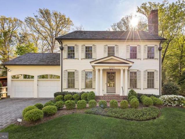 2825 N Arizona St, Arlington, VA 22213
