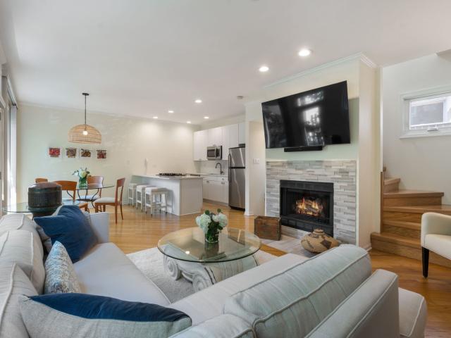 2825 N Wolcott Avenue # E