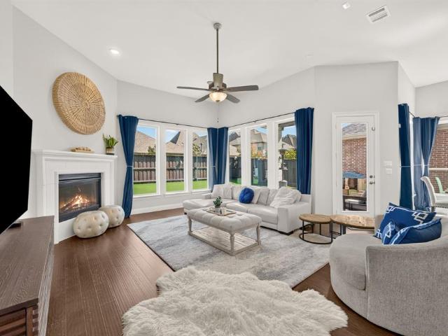 2825 Braemar