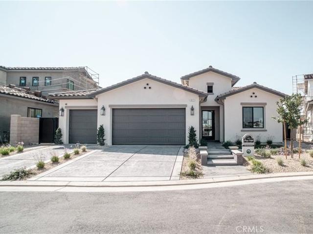 2825 E Beech Tree, Clovis, CA 93619