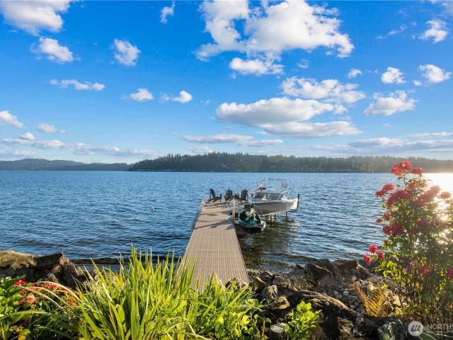 2825 E Lake Sammamish Parkway NE