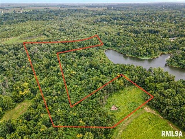 2825 E Park St, Taylorville, IL 62568