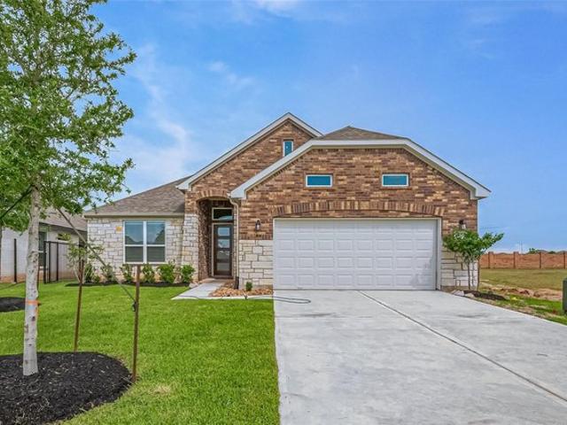 2825 Golden Isle Dr, Texas City, TX 77568