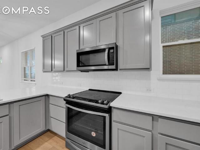 2825 Stanley Ave, Fort Worth, TX