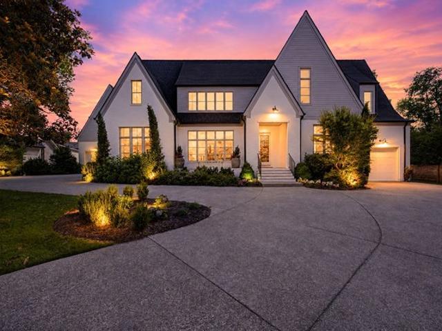 2825 Sugar Tree Rd, Nashville, TN 37215