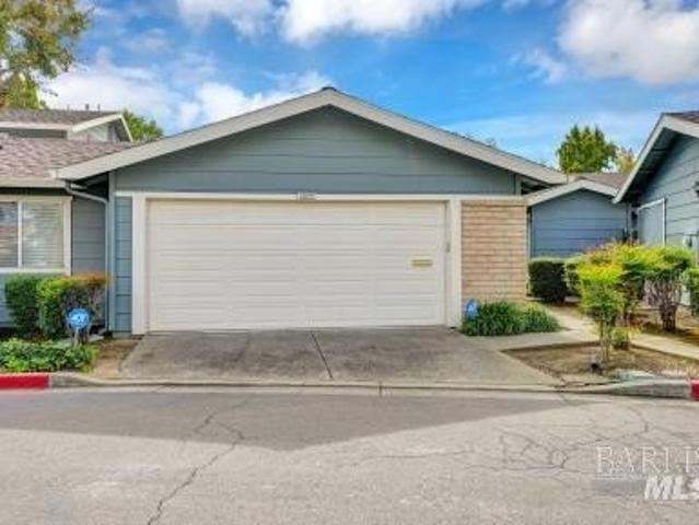 2825 Sundown Cir, Fairfield, CA 94533
