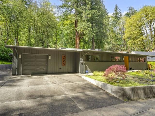 2825 SW Fairview Blvd, Portland, OR 97205