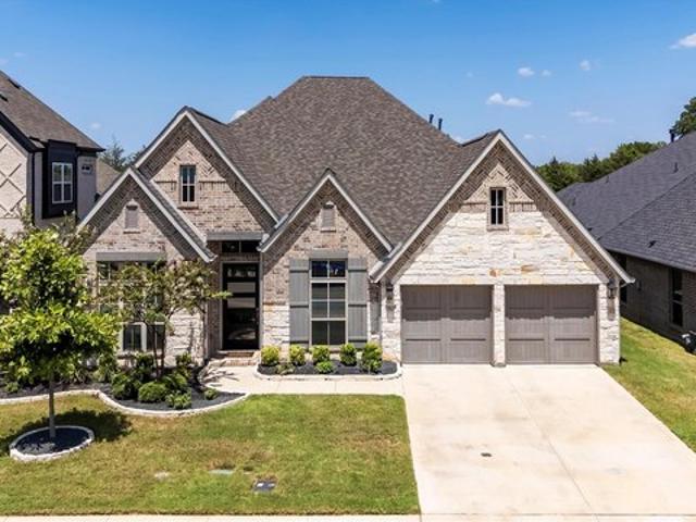 2825 Shane Dr, Midlothian, TX 76065
