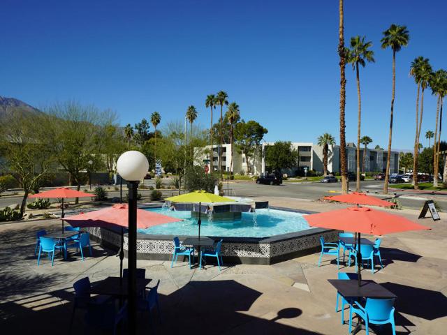 2825 Tahquitz Canyon Way