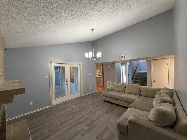 2825 Vancouver Drive