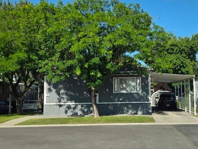 2825 W Halifax Park Dr S, West Valley City, UT 84119