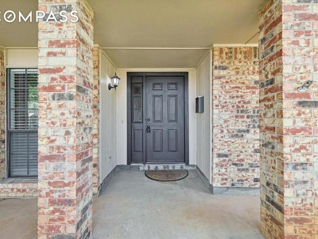 2825 Windsor Dr, Flower Mound, TX
