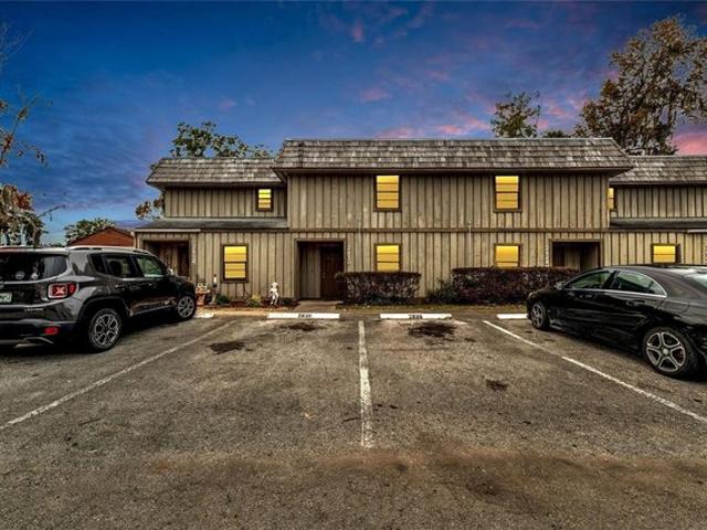2826 NE 7th St, Ocala, FL 34470
