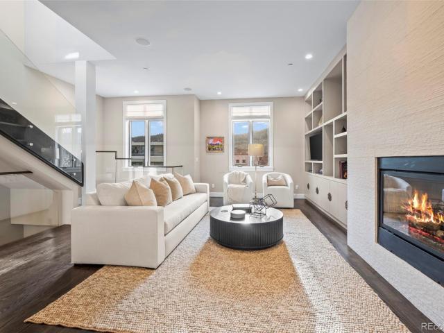 2826 Broadway Street # 106
