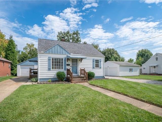 2826 Fletcher Ave NE, Canton, OH 44705