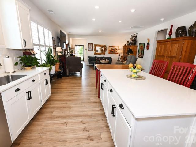 2826 Legacy Ridge Lane