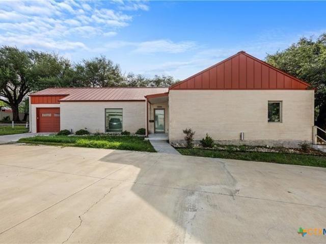 2826 Lone Oak Dr, Belton, TX 76513