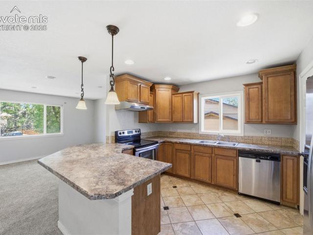 2826 Pinnacle Drive