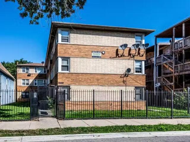 2826 1D 2826 E 76th Pl