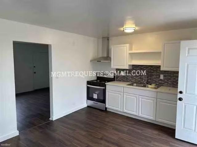 2826 2826 10th St