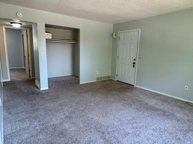 2827 N Elsie Avenue # 3