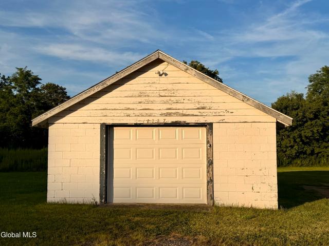 2827 Berne Altamont Road