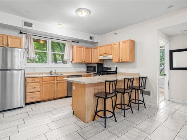 2827 Bryant Ave N Unit 2, Minneapolis, MN 55411