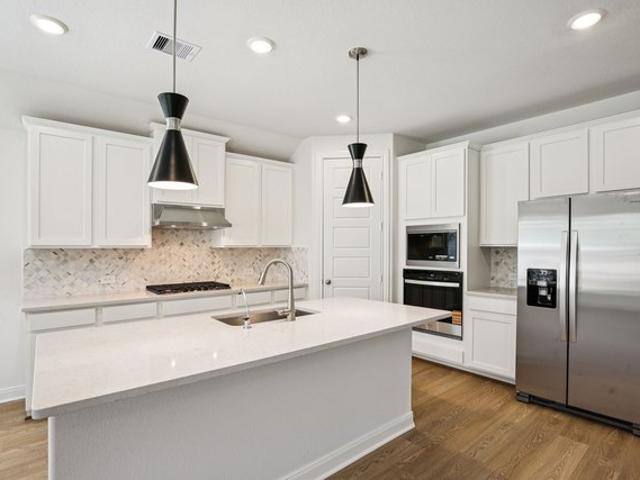 2827 Clapbread Ln, Rosenberg, TX 77471