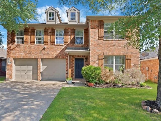 2827 Grandview Dr, Grand Prairie, TX 75052