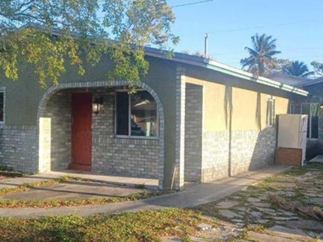2828 NW 9th Pl, Fort Lauderdale, FL 33311