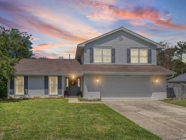 2828 Clear Lake Pl, Gulf Breeze, FL 32563