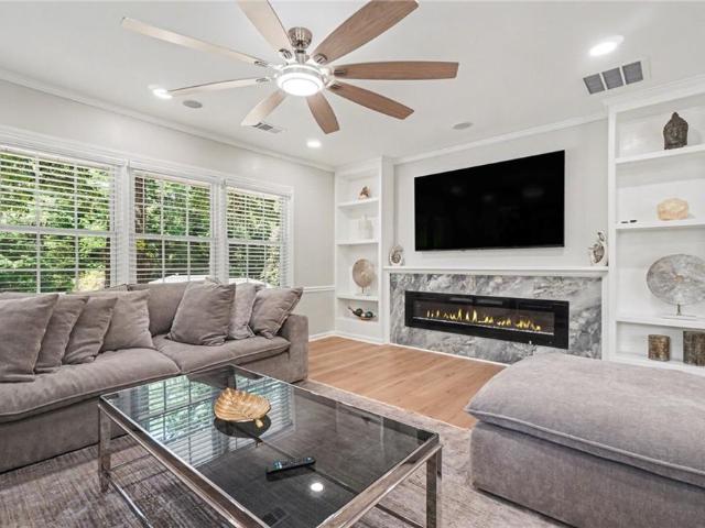 2828 Cloverhurst Drive