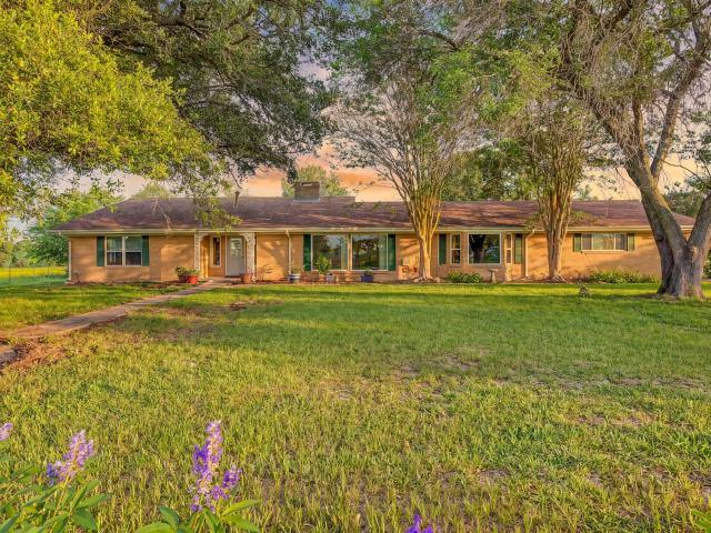 2828 Hwy 36 S