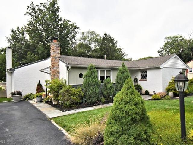 2828 Leon Ave, Audubon, PA 19403