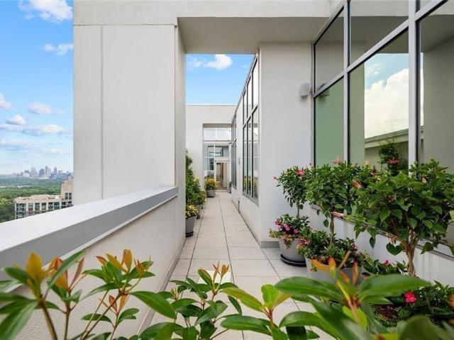 2828 Peachtree Rd NW, Unit P 3300, Atlanta, GA 30305 | MLS #7729 | Compass