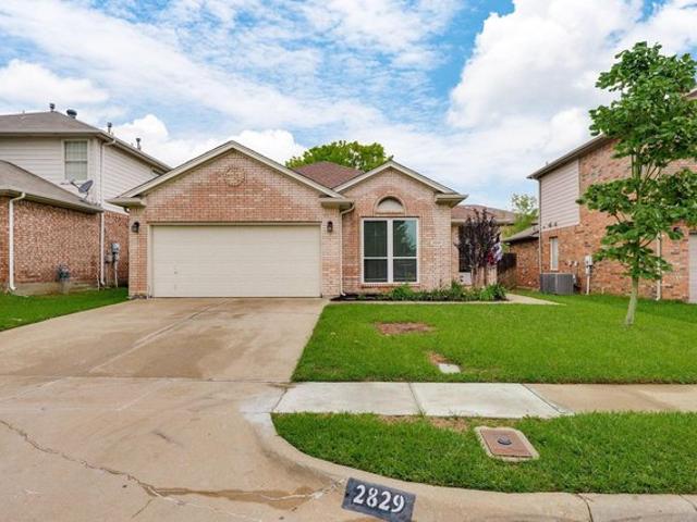 2829 Bull Shoals Dr, Fort Worth, TX 76131
