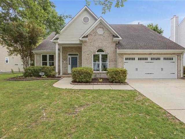 2829 Livingston Loop, Virginia Beach, VA 23456
