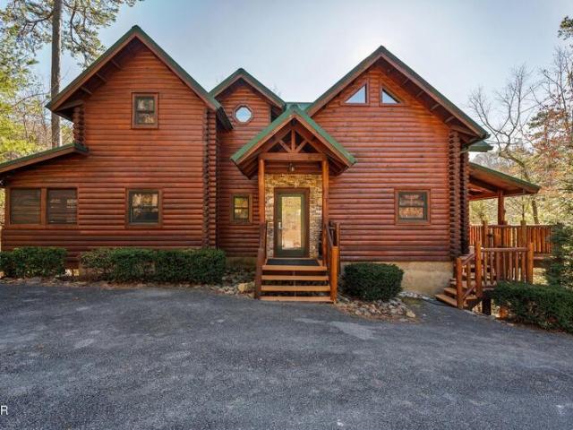 2829 Ridge Creek Circle, Sevierville, TN 37876