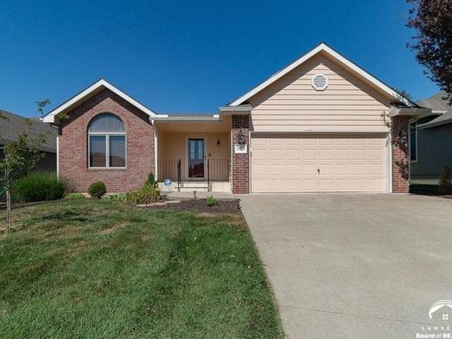 2829 SW Bluestem Dr, Topeka, KS 66614