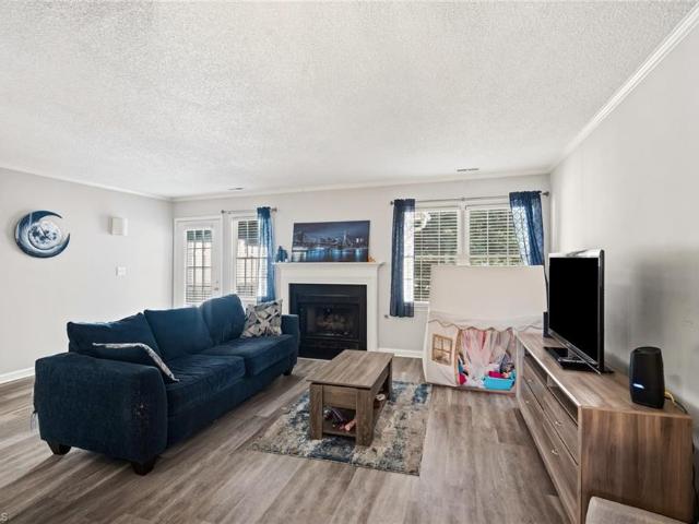 2829 Shadowbrook Lane
