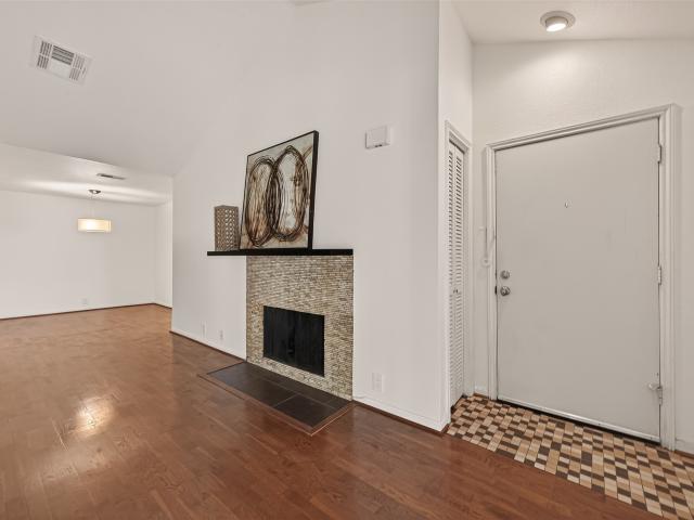 2829 Timmons Ln, Unit 144, Houston, TX 77027 | MLS #53776 | Compass
