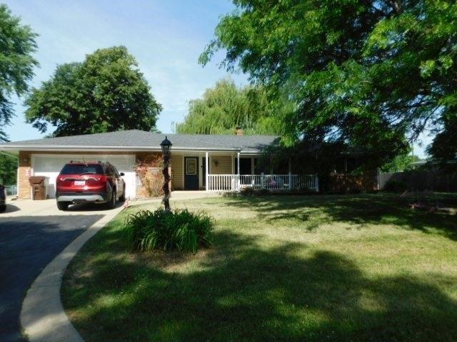 2829 Woodside Dr, Rockford, IL 61109