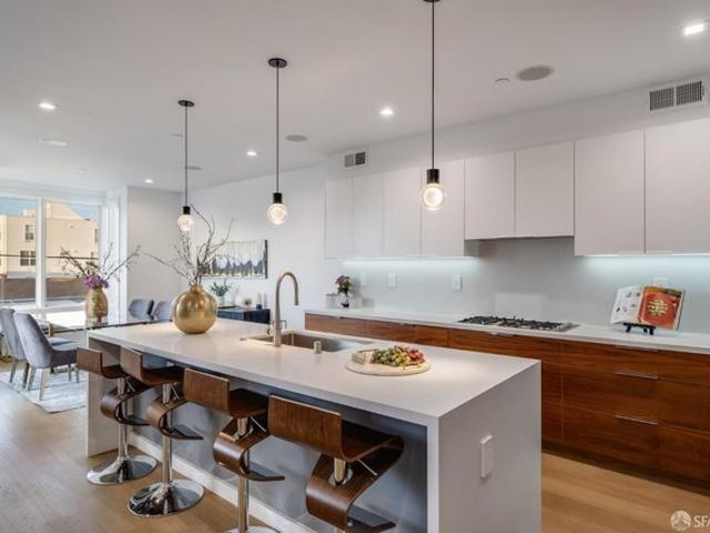 2829 25th St Apt 3, San Francisco, CA 94110