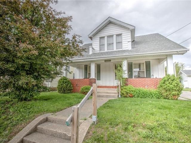 2829 8th St NW, Canton, OH 44708