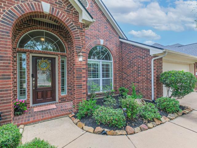 28207 Daystrom Lane