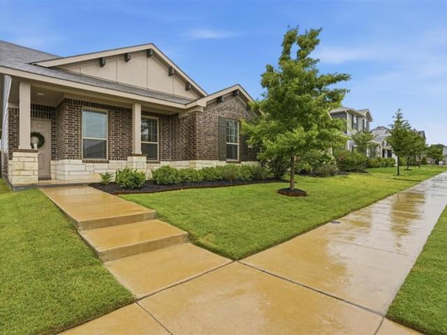 2820 Bursera Ln, Fort Worth, TX 76108