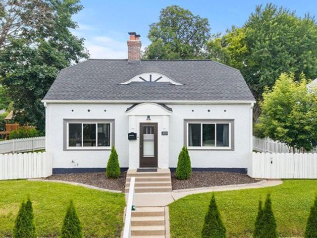 2820 Cleveland St NE, Minneapolis, MN 55418