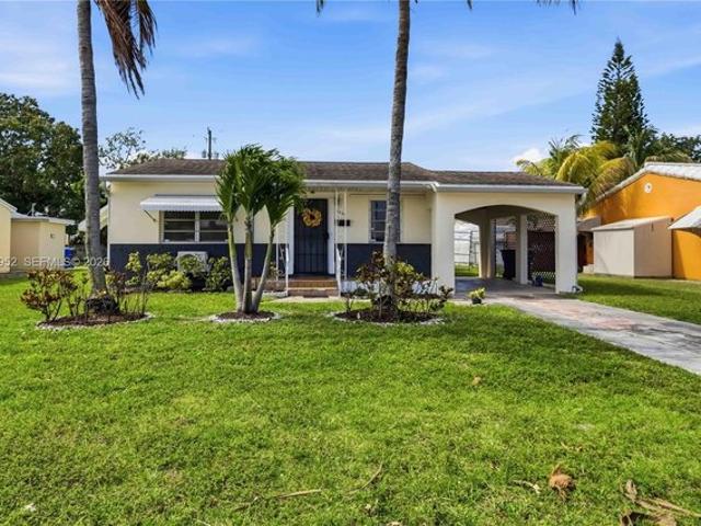 2820 Fletcher St, Hollywood, FL 33020