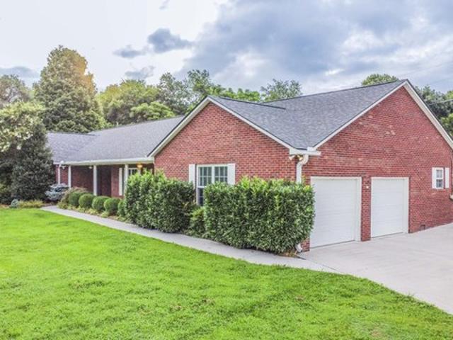 2820 Gray Hendrix Rd, Knoxville, TN 37931